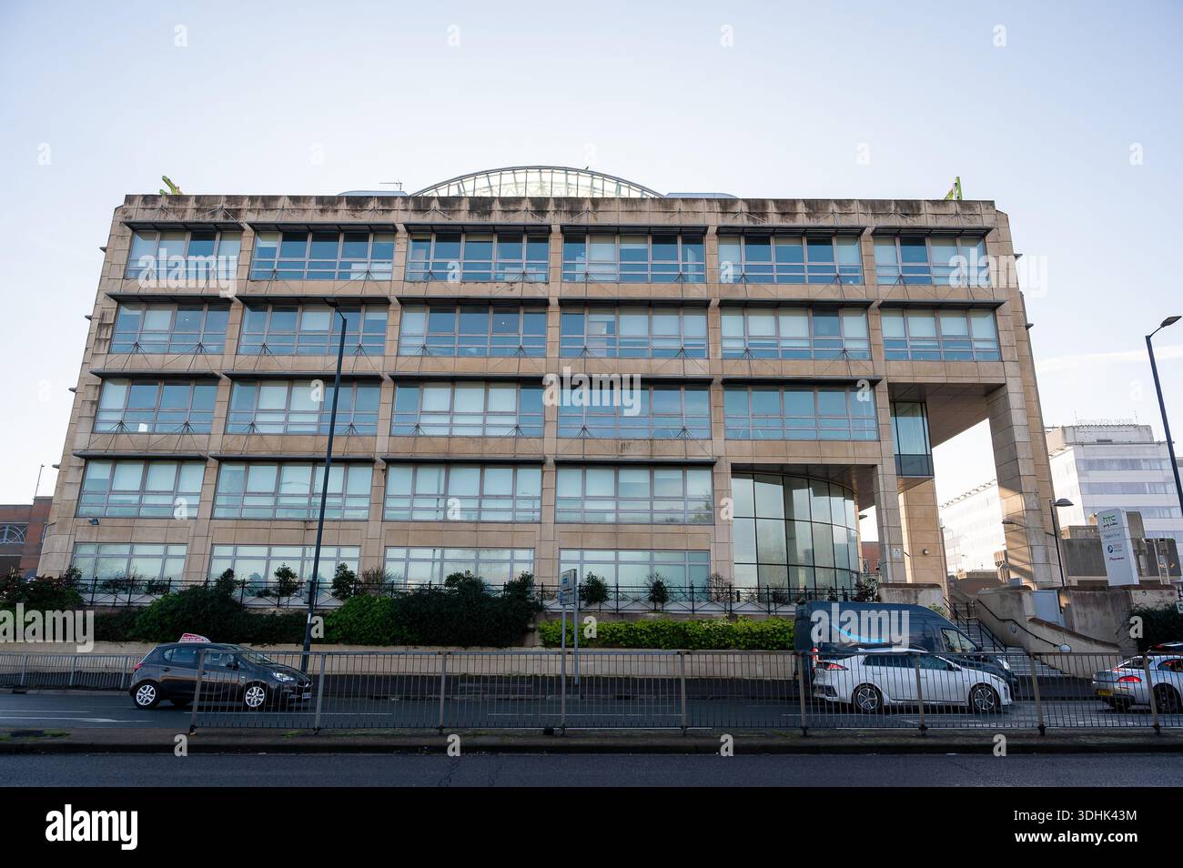 Tesco mobile former offices hi-res stock photography and images - Alamy