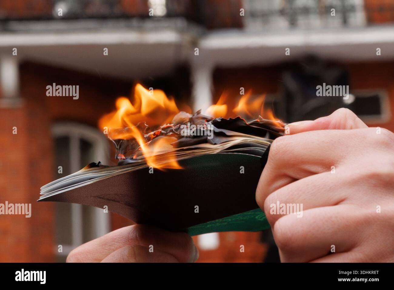 Consulate of the islamic republic of iran hi-res stock photography and ...