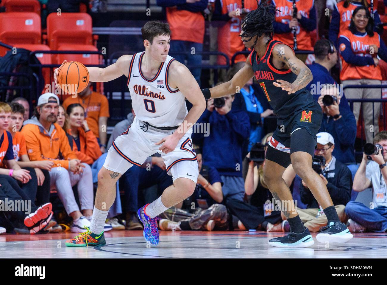 Illinois' David Mirkovic drives against Maryland's Andre Mills during ...