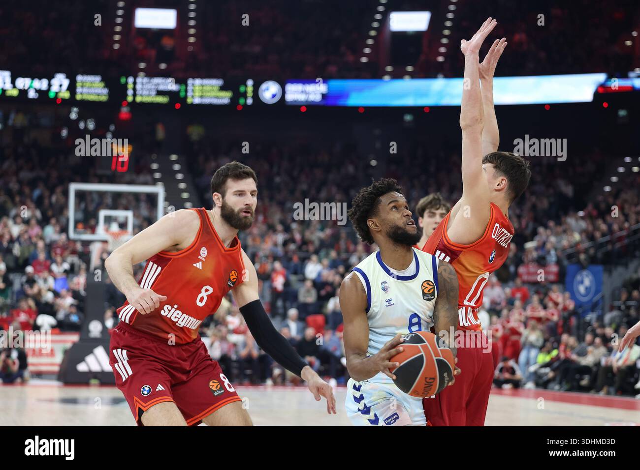 Jean Montero (Valencia Basket, #08) with Leon Kratzer (FC Bayern ...