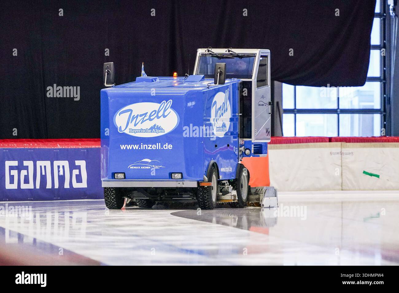 Inzell, Germany. 22nd Jan, 2026. INZELL, GERMANY - JANUARY 22: Zamboni ...