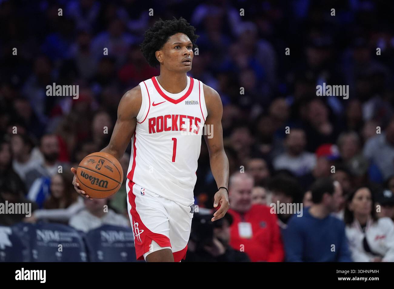 Houston Rockets' Amen Thompson plays during an NBA basketball game ...