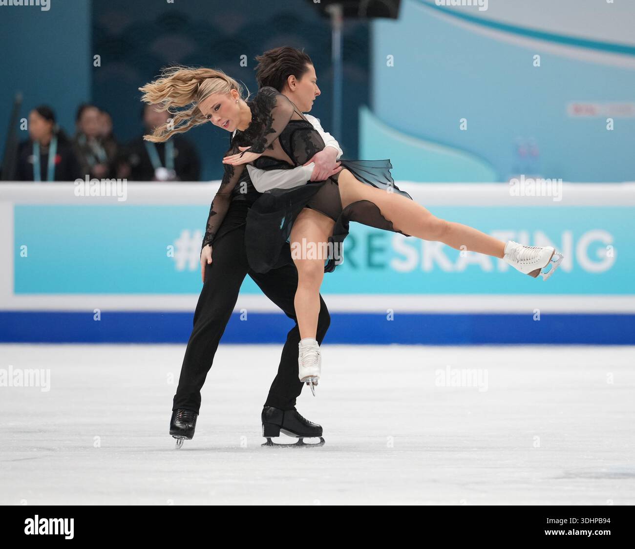 Emilea ZINGAS and Vadym KOLESNIK of the United States perform during ...