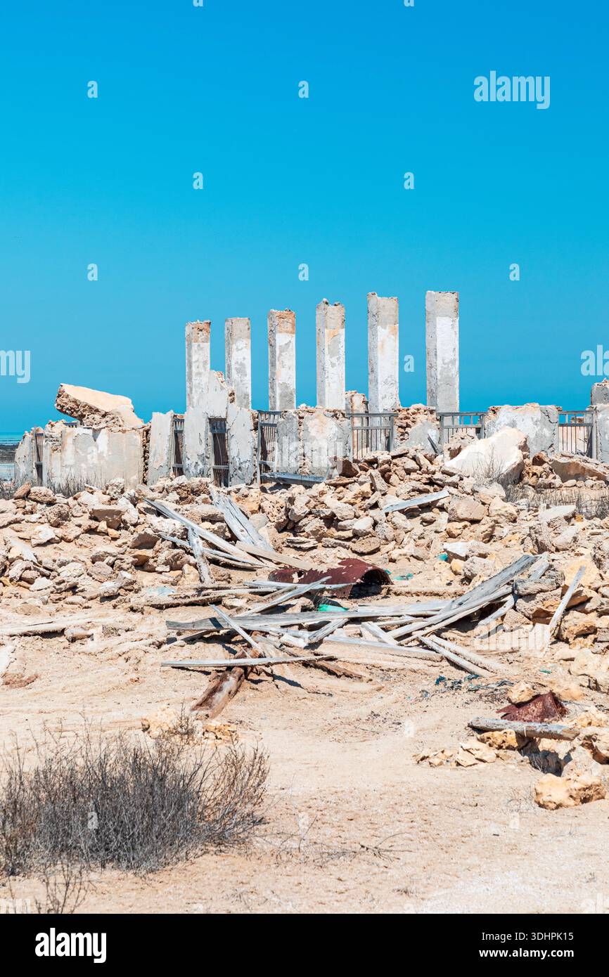 Columns rising from rubble hi-res stock photography and images - Alamy