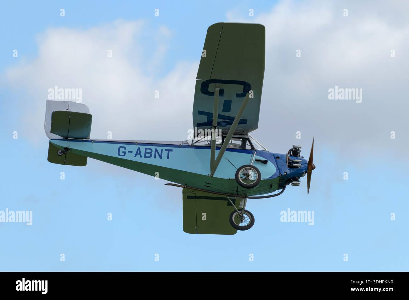 Single engine civilian aircraft hi-res stock photography and images - Alamy