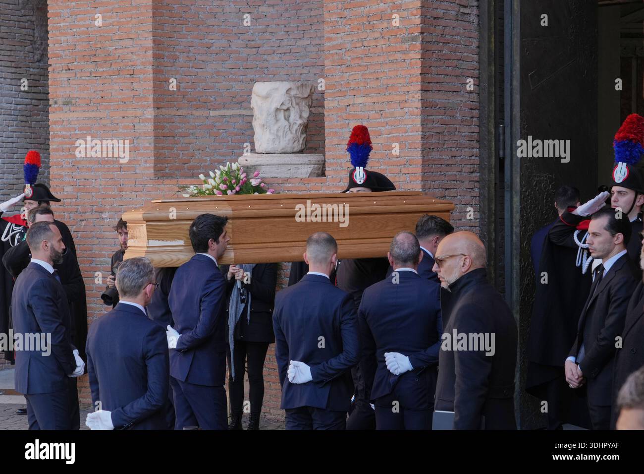 The coffin of fashion designer Valentino Garavani arrives at the St ...