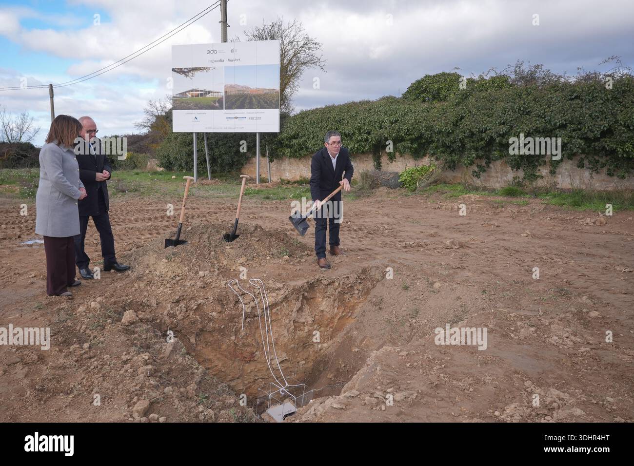 (L-R) The Regional Minister for Food, Rural Development, Agriculture ...