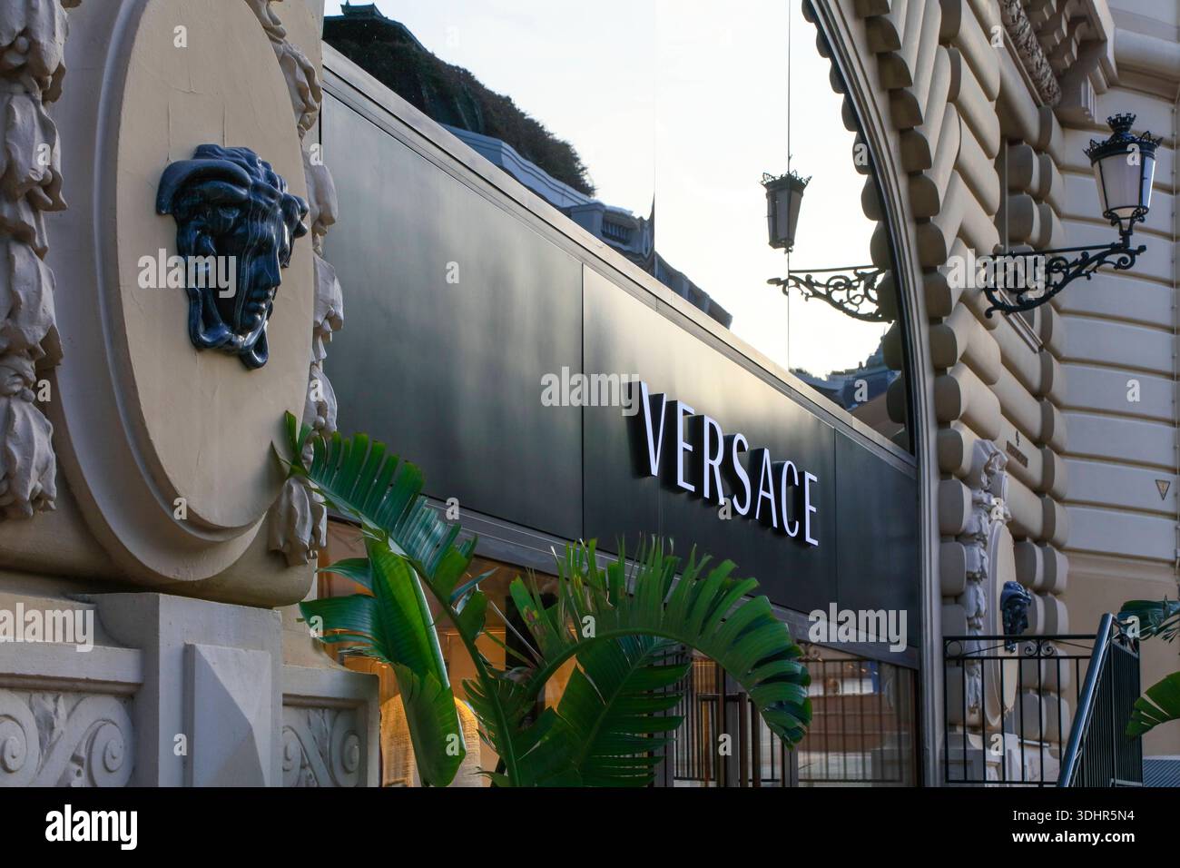 Versace Boutique in Casino de Monte-Carlo, Fürstentum Monaco ...