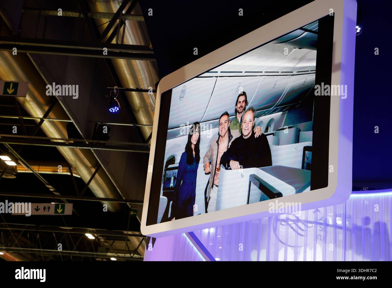 Photographs of the Air Europa plane to which the singer Aitana will ...
