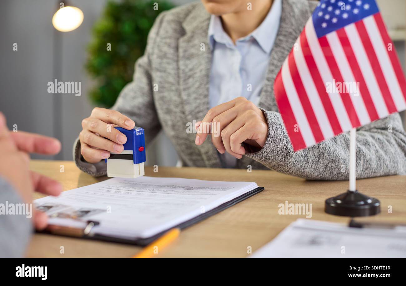 Us visa documents approval hi-res stock photography and images - Alamy