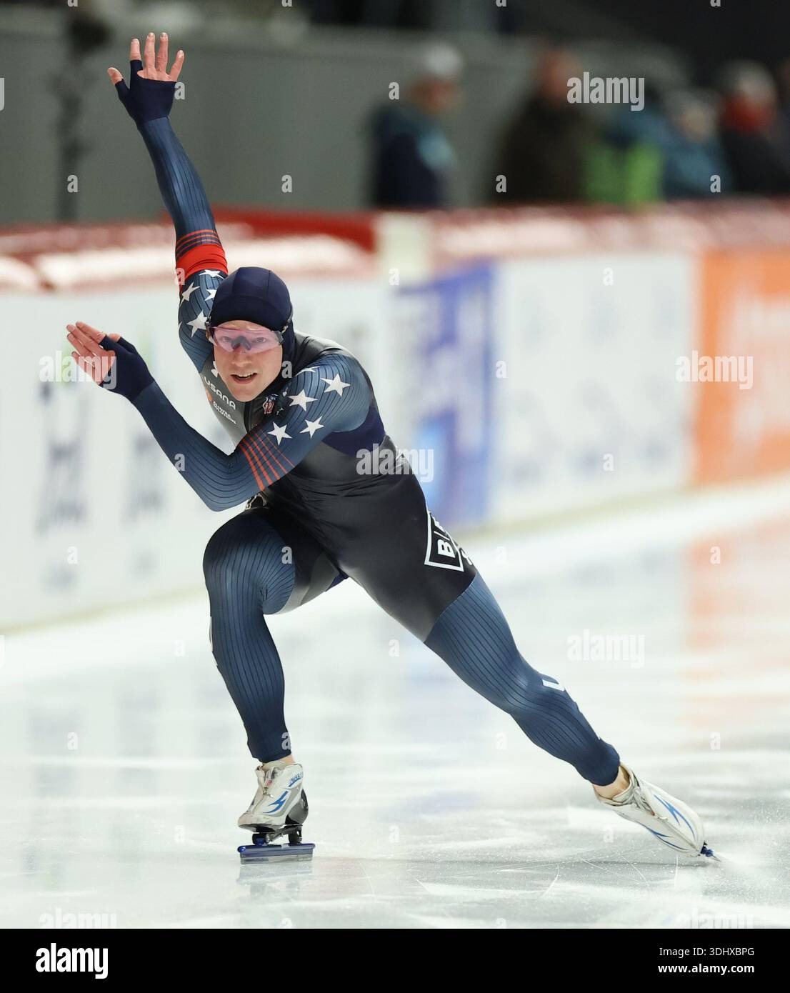 Cooper Mcleod of United States of Amewrica competes during the 1st 500m ...