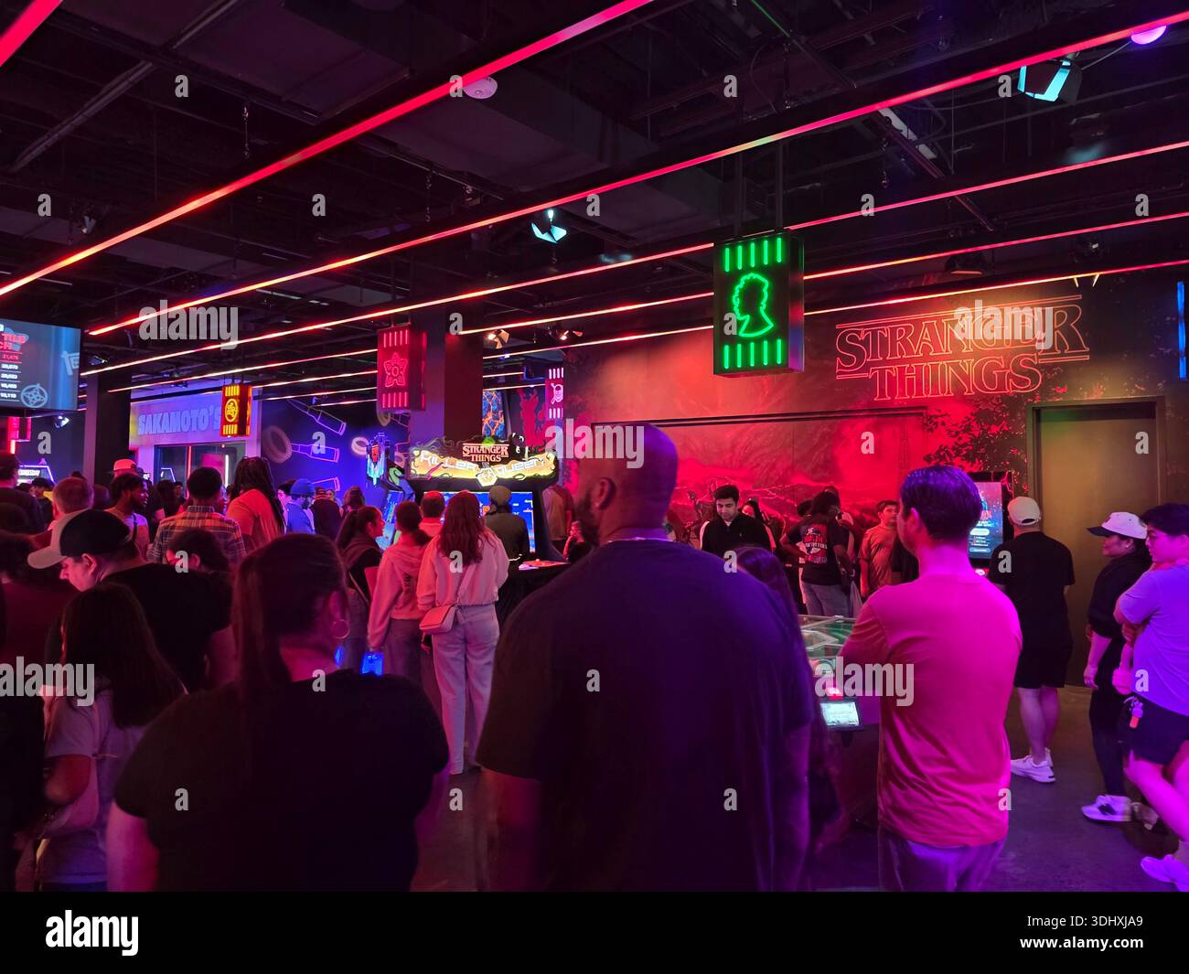 Netflix stranger things experience hi-res stock photography and images ...