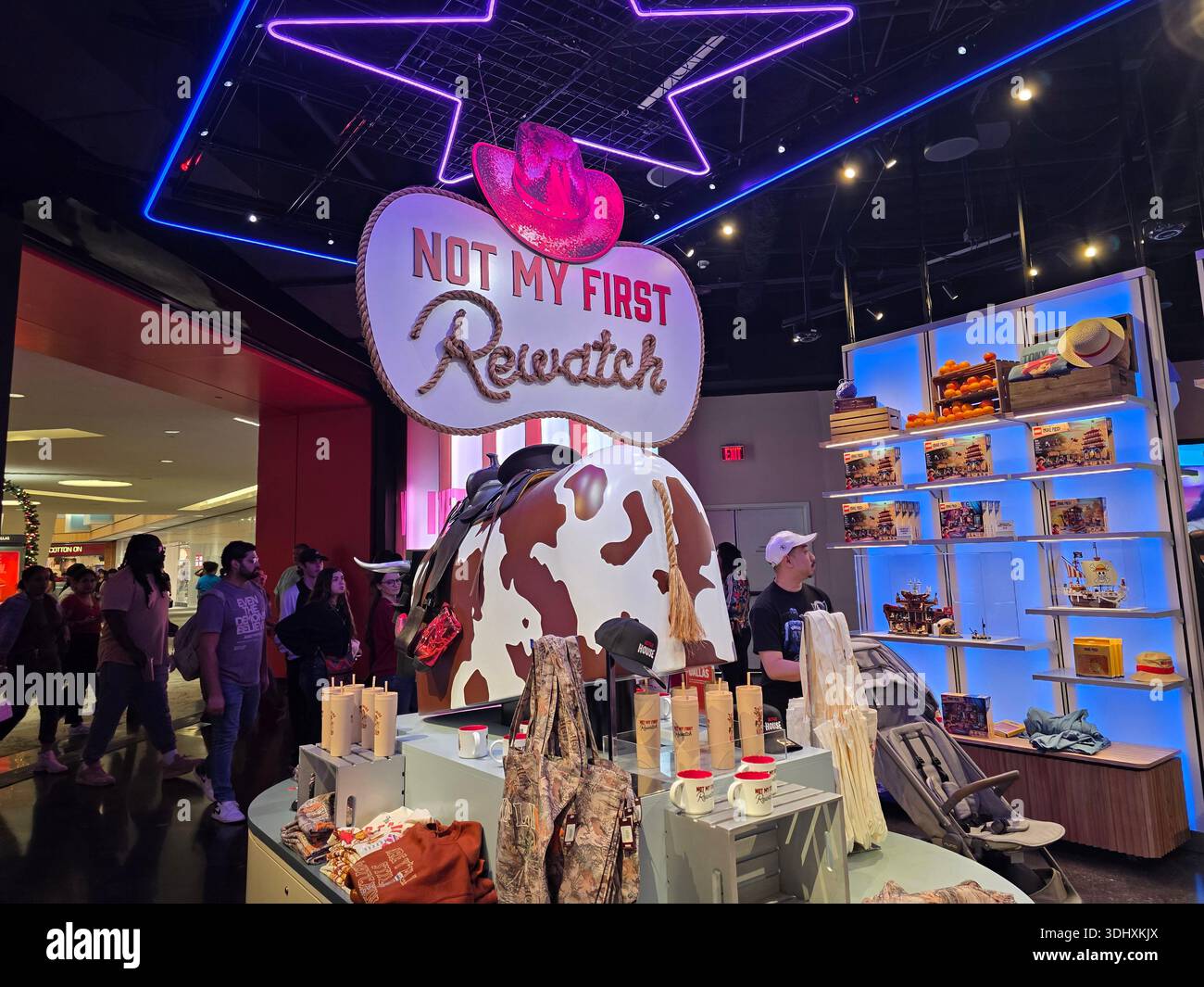 Netflix installations hi-res stock photography and images - Alamy