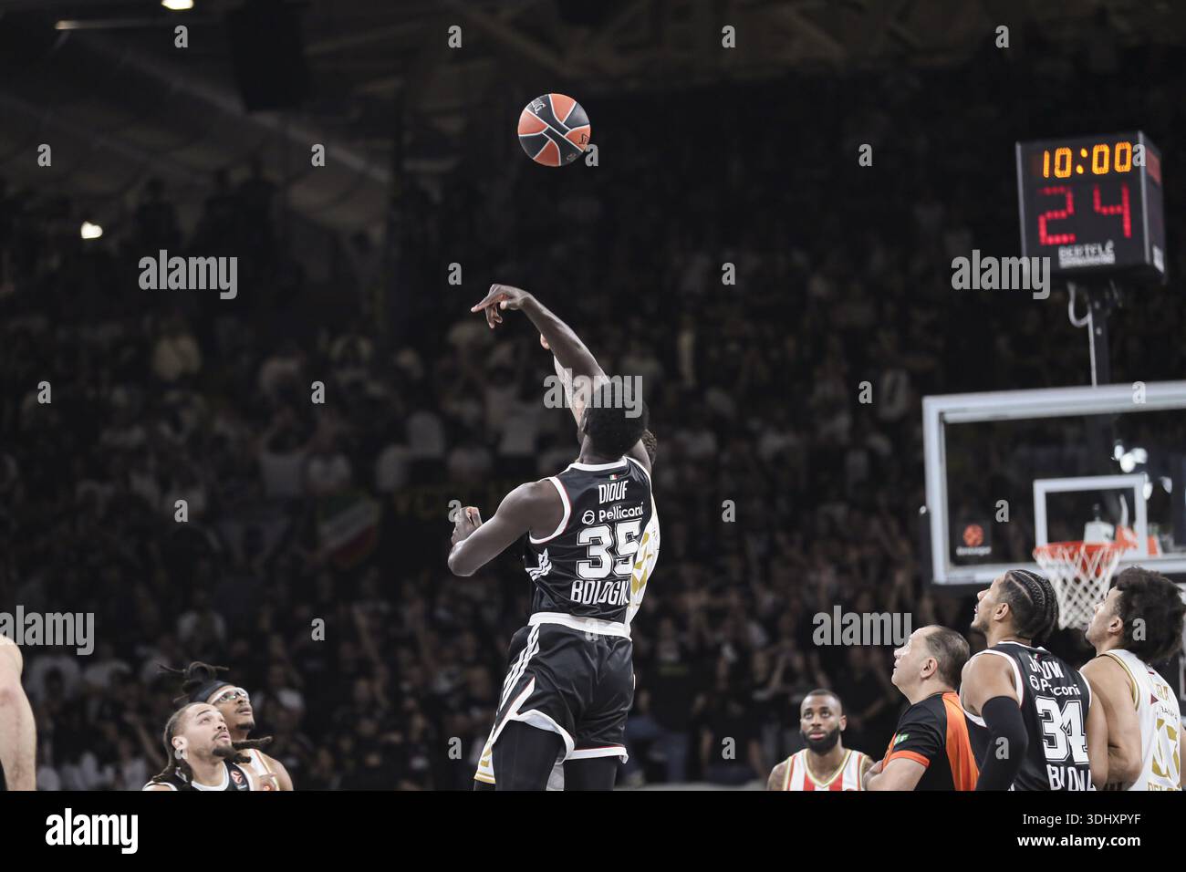 # 35 Mouhamet Diouf (Virtus Bologna) during Virtus Bologna vs Crvena ...