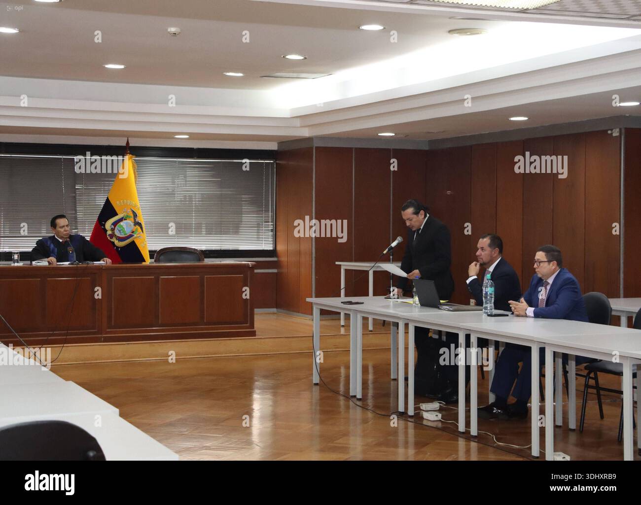 PUBLIC APOLOGIES CASO PANTALLA Quito, Friday, January 23, 2026 Public ...