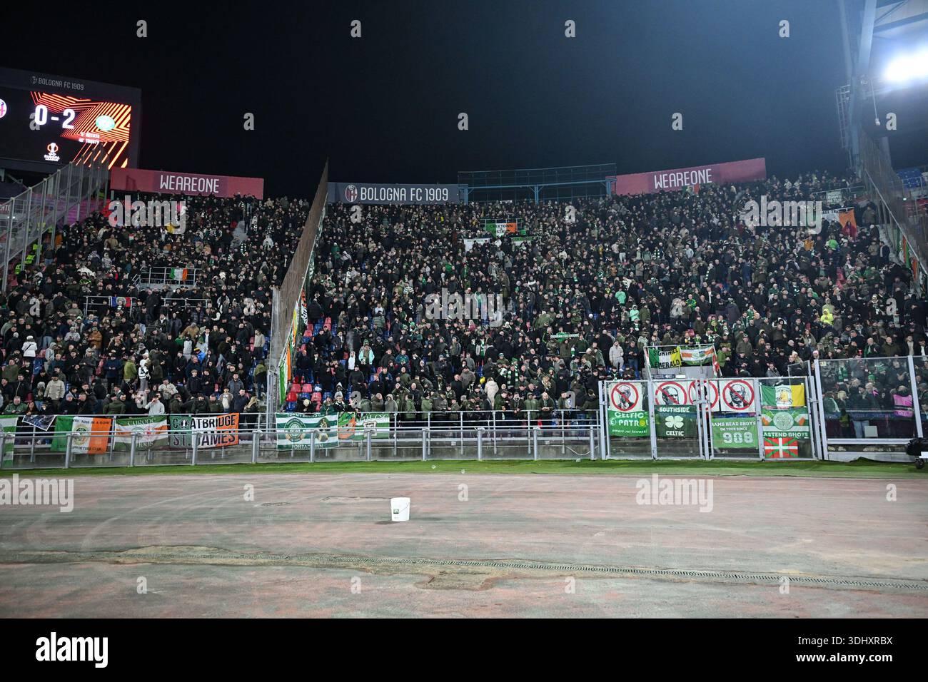 Celtic supporters during Bologna FC vs Celtic FC, Football Europa ...