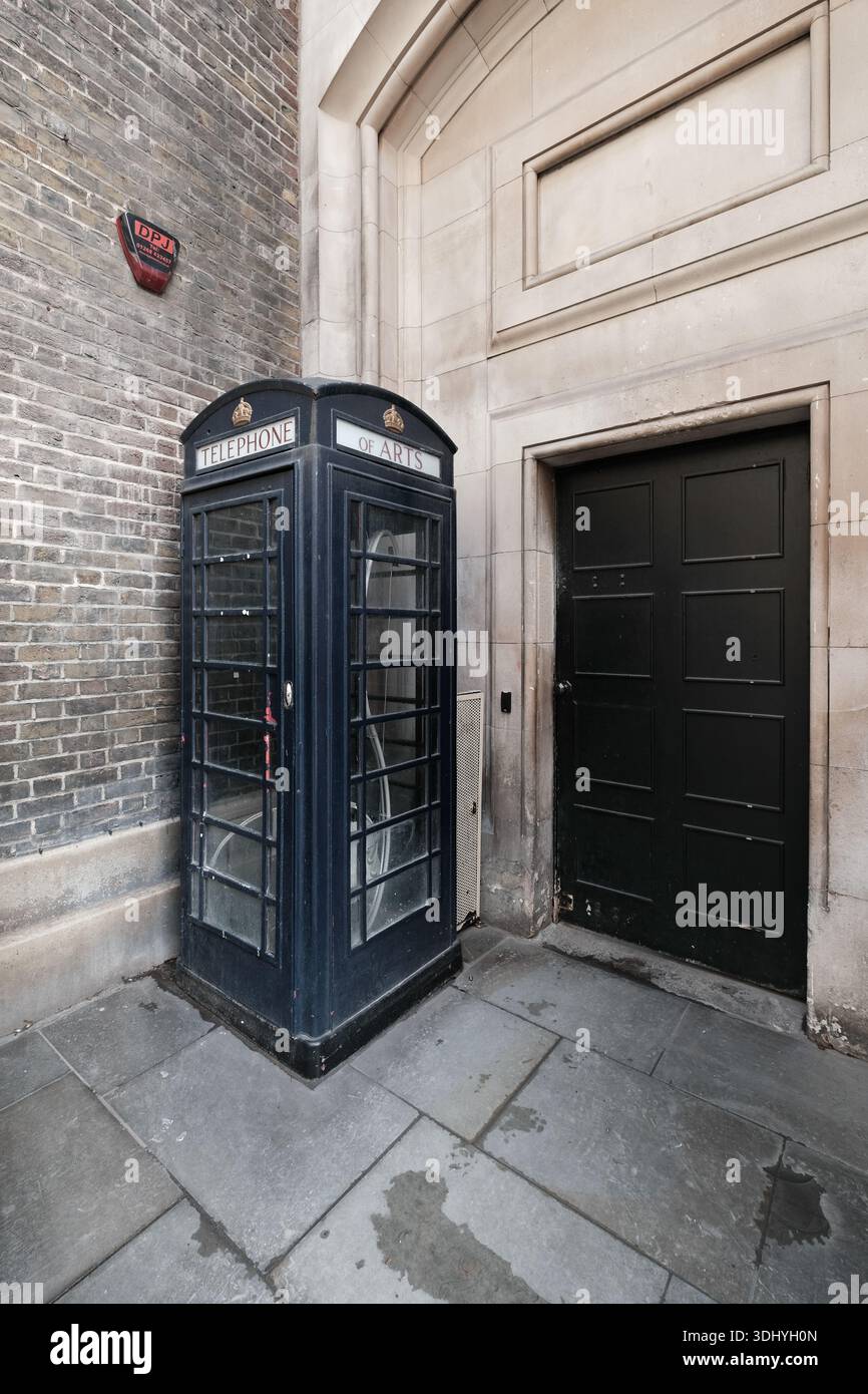 K6 phone Box at the Royal Academy Stock Photo - Alamy