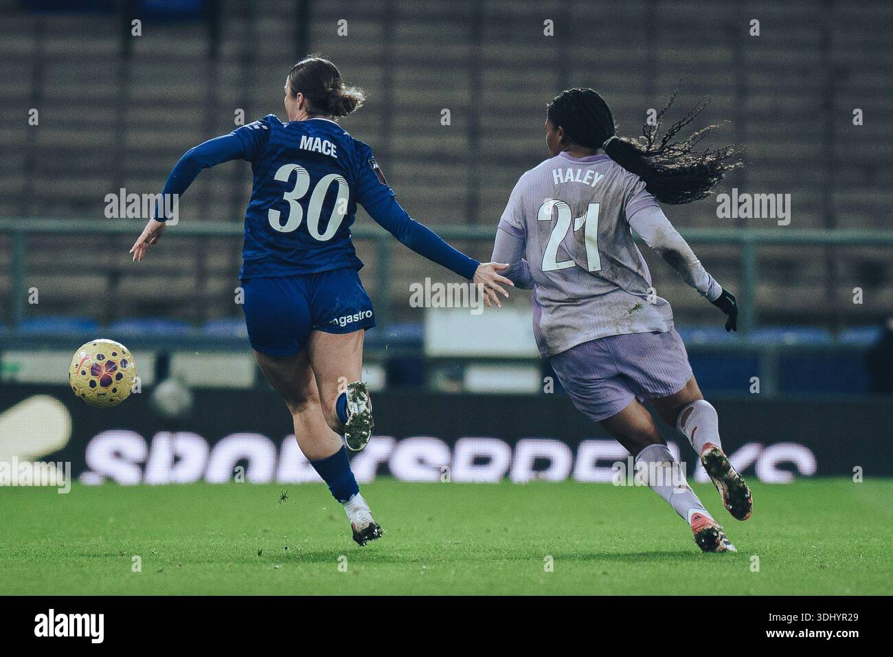 Liverpool, UK, 23rd Jan 2026: Everton’s Ruby Mace and Brighton’s ...