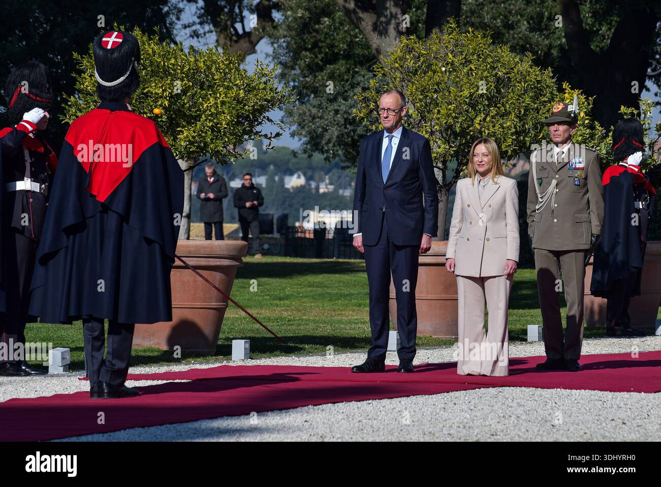Italian Prime Minister Giorgia Meloni and German Federal Chancellor ...