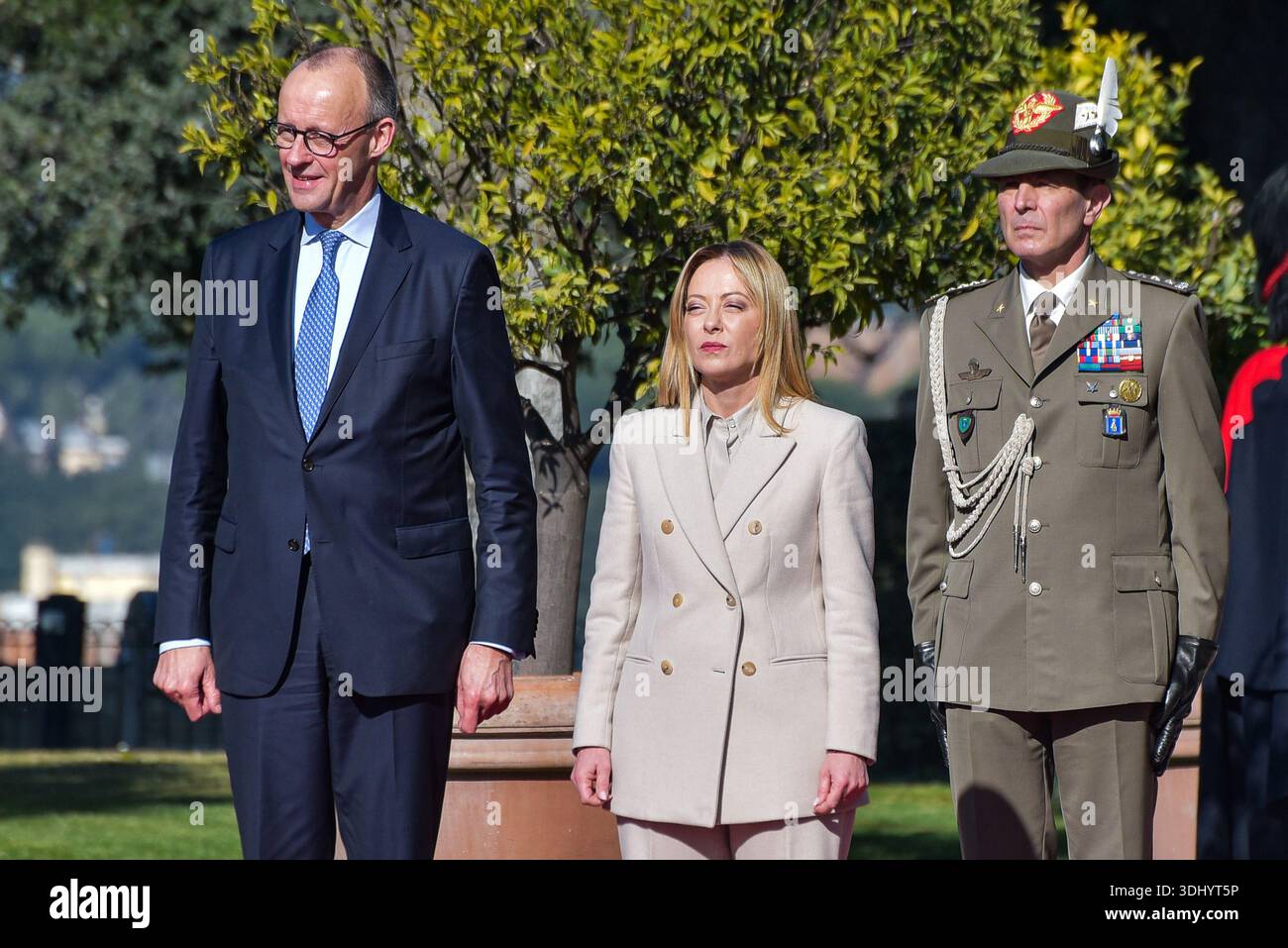 Italian Prime Minister Giorgia Meloni and German Federal Chancellor ...