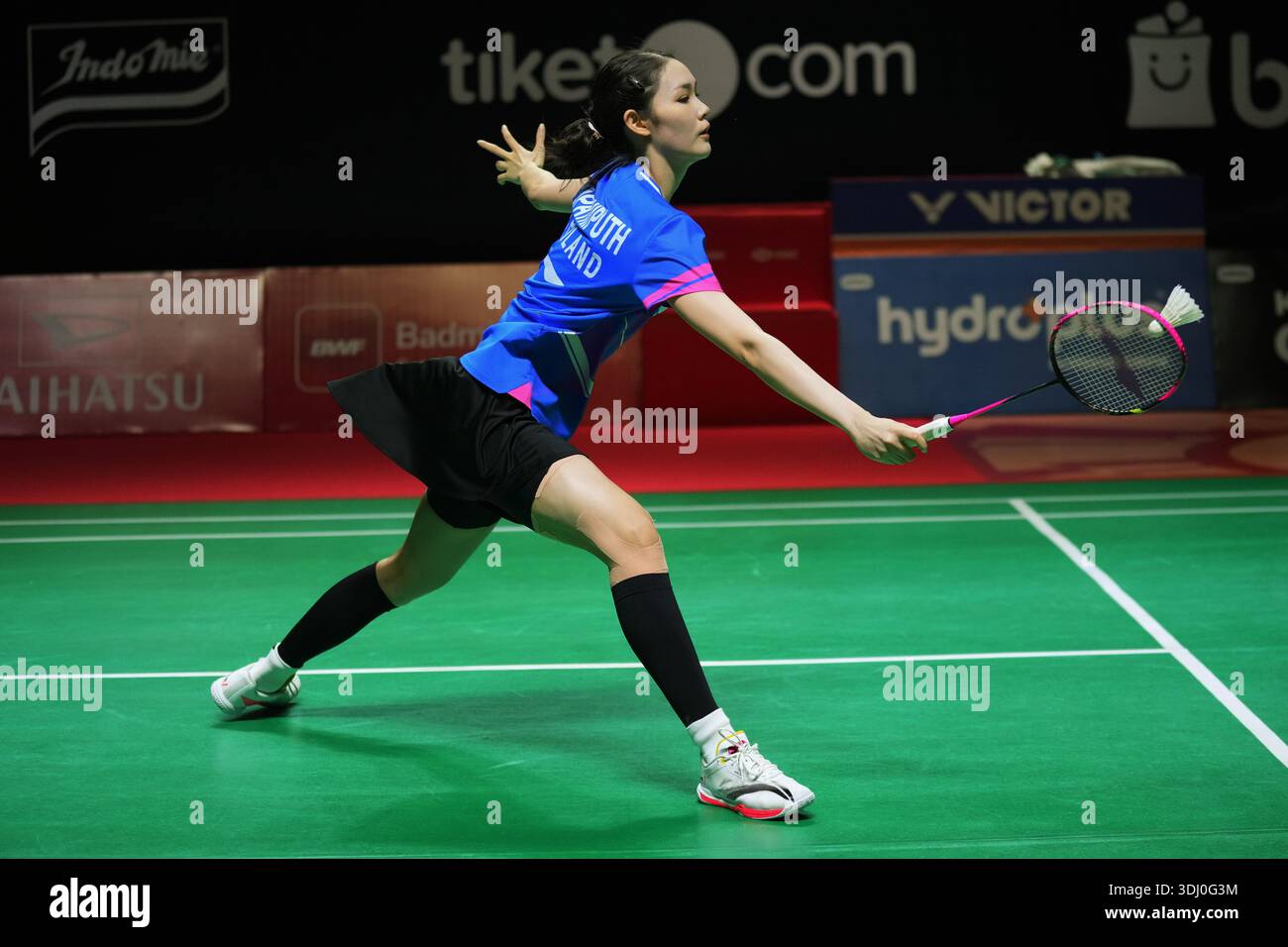Thailand's Pitchamon Opatniputh plays against Malaysia's Karupathevan ...