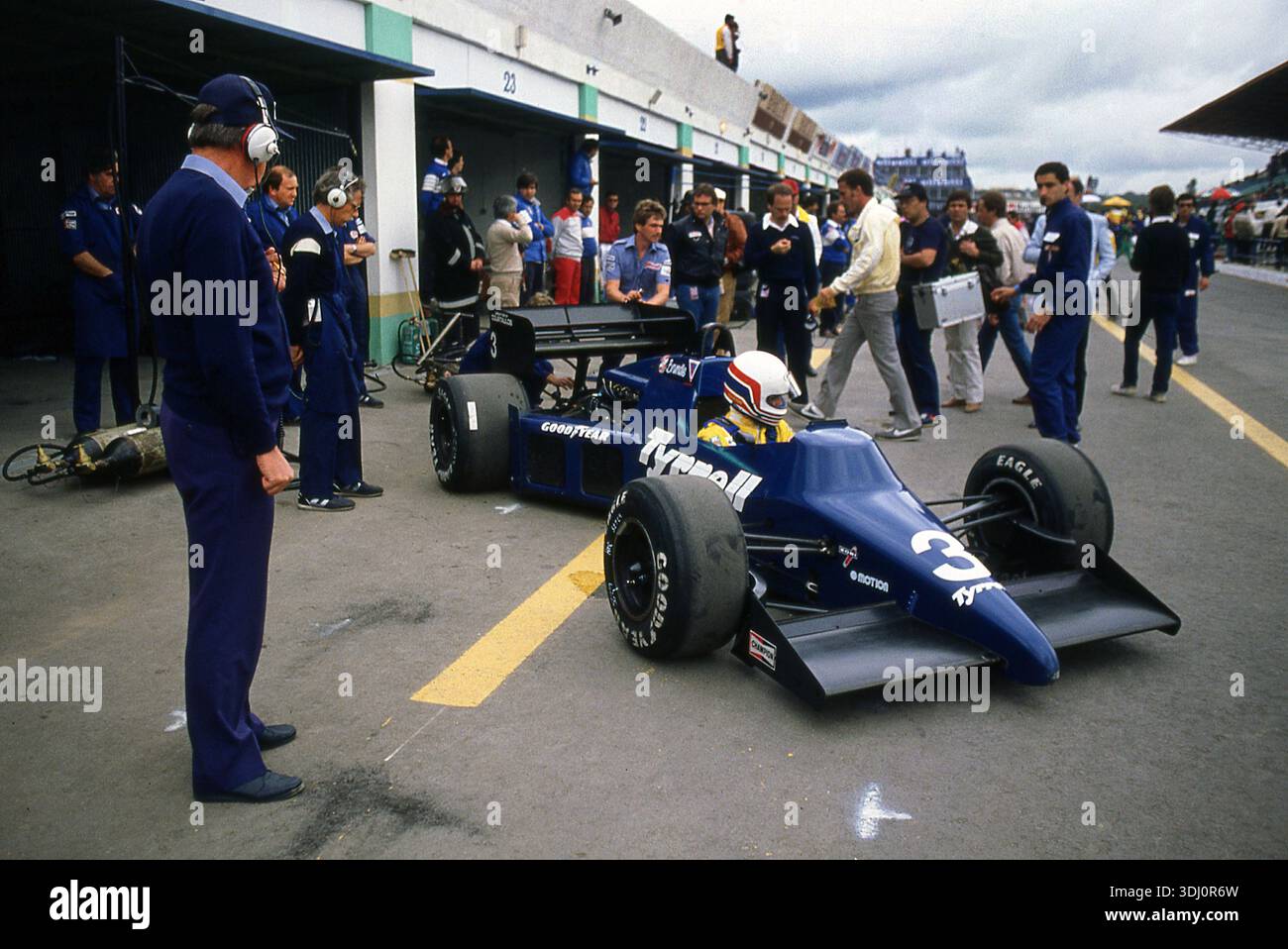 1982 tyrell ford f1 car hi-res stock photography and images - Alamy