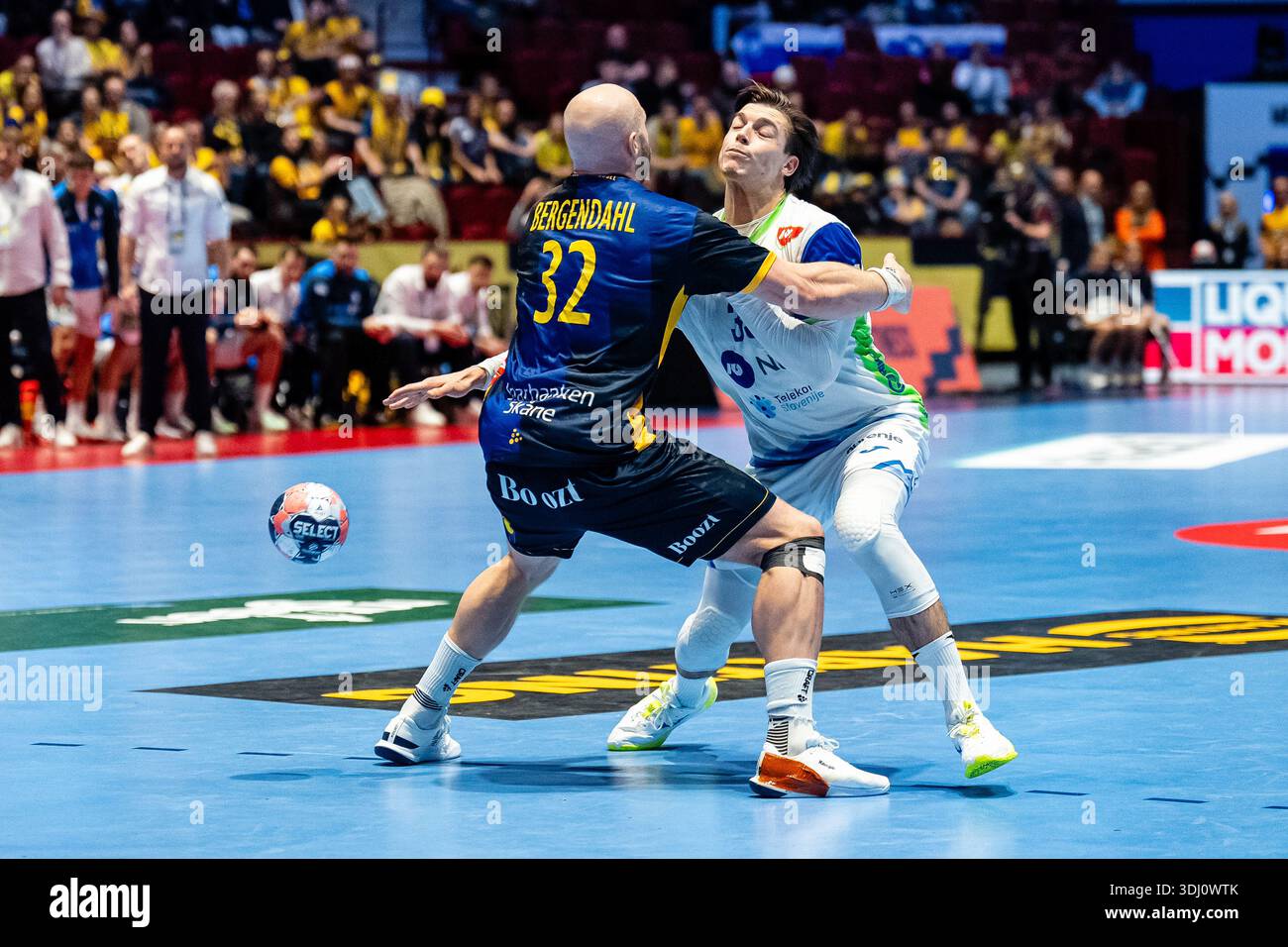 Slovenia v sweden hi-res stock photography and images - Alamy