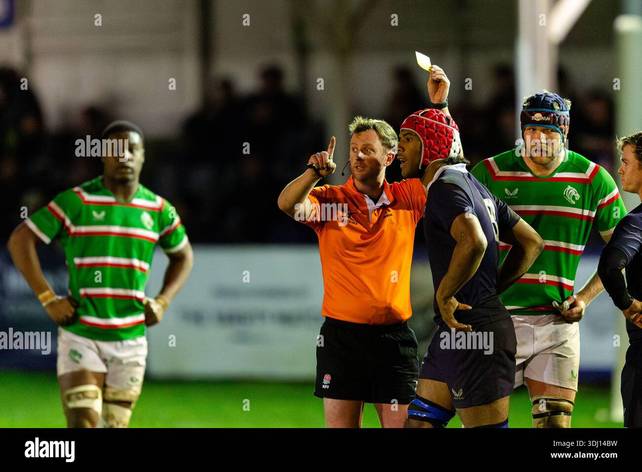 Oxford, England, 23 January 2026 Referee Spencer Pearce shows a yellow ...