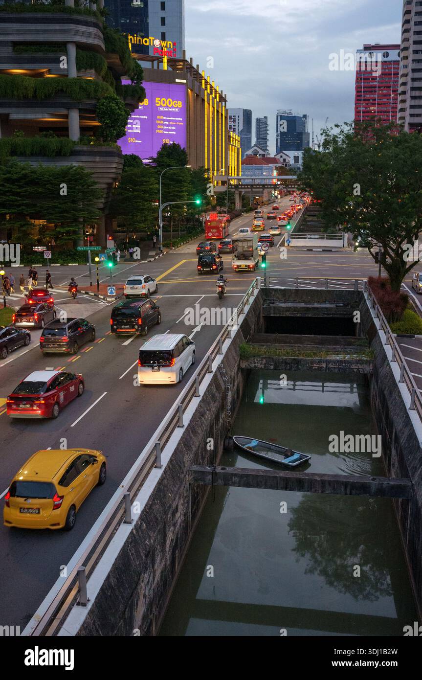 Singapore night aerial highway traffic hi-res stock photography and ...