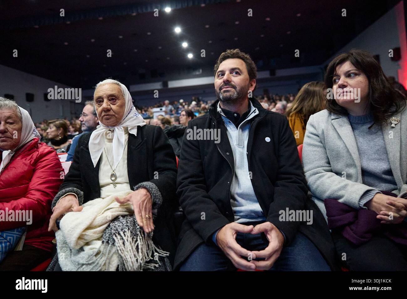 Sara Mrad (left), representing the grandmothers and mothers of Plaza de ...