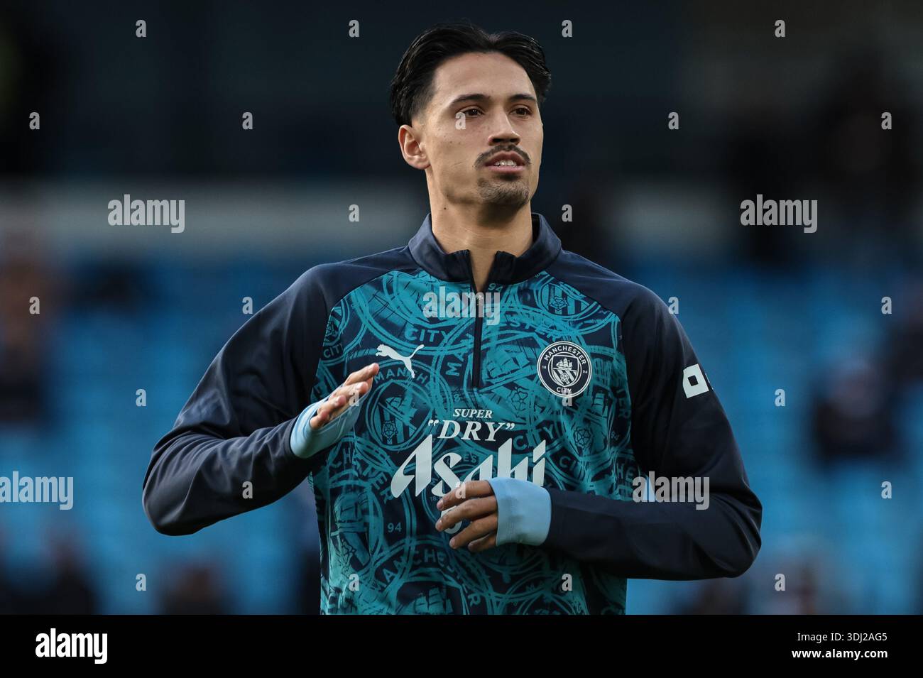 Tijjani Reijnders of Manchester City in the pregame warmup session ...