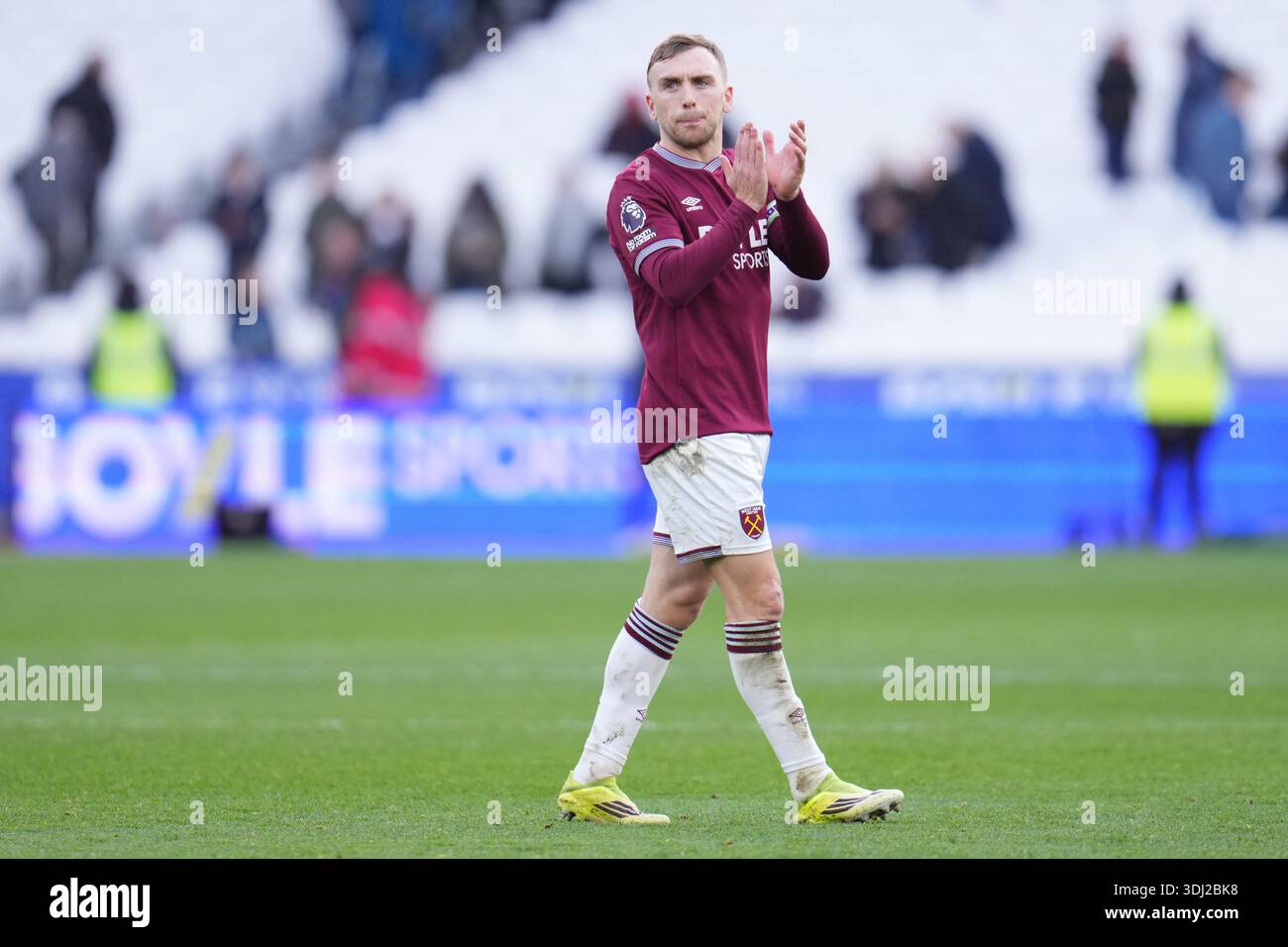 Jarrod Bowen of West Ham United applauds home support at full time ...