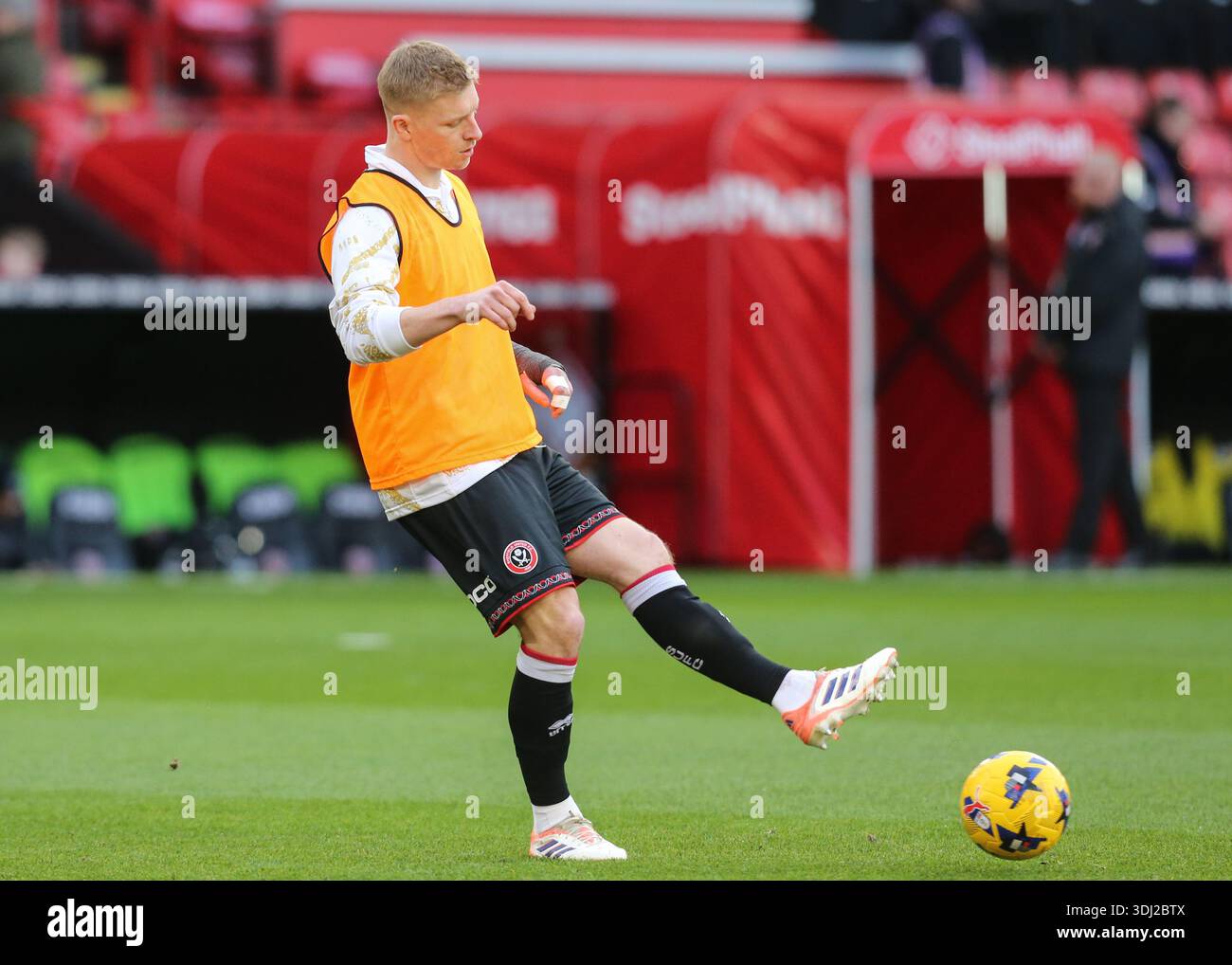 Ben Mee of Sheffield United in the pregame warmup session during the ...