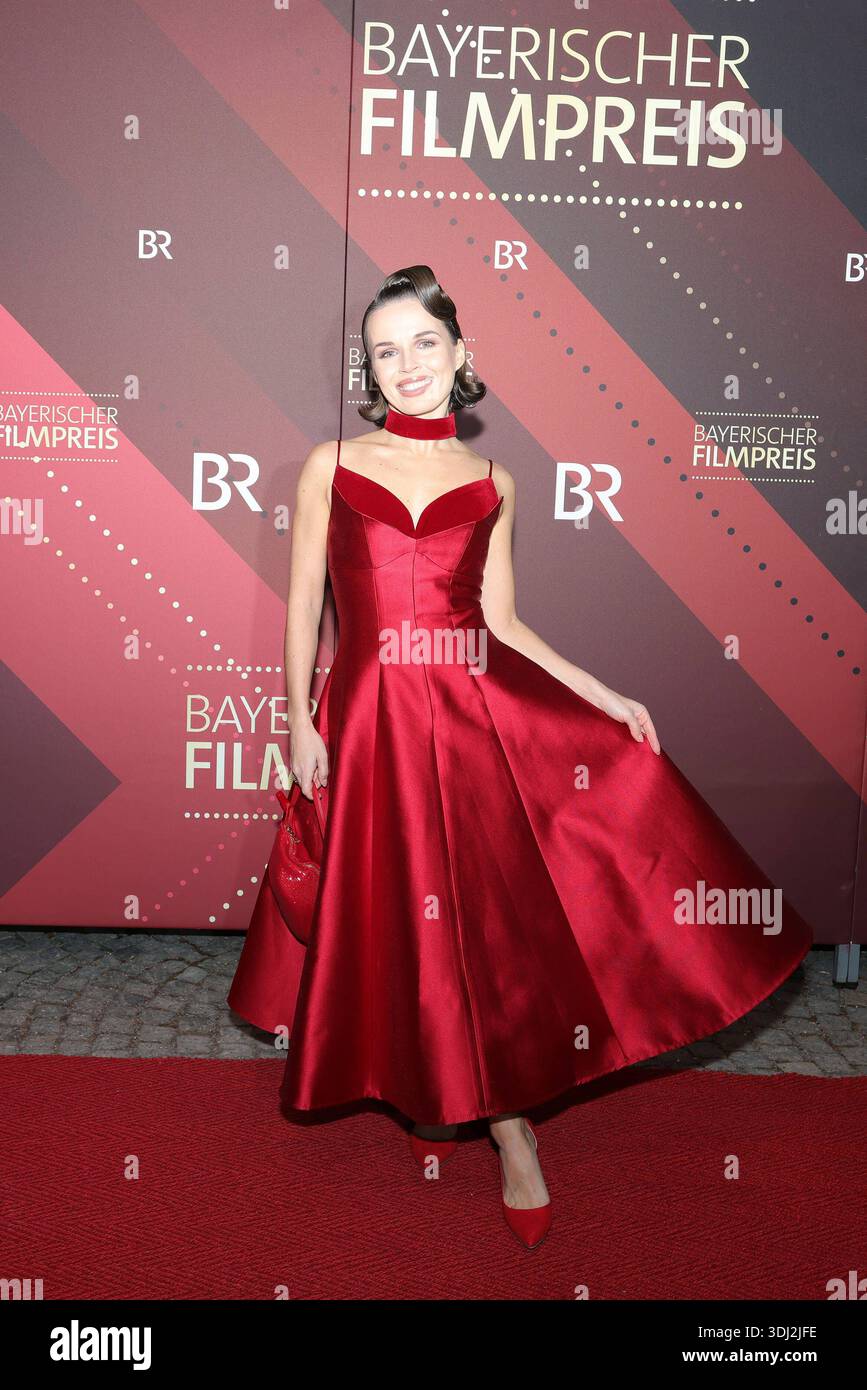 Bayerischer Filmpreis 2025 Darya Birnstiel deutsche Schauspielerin und ...