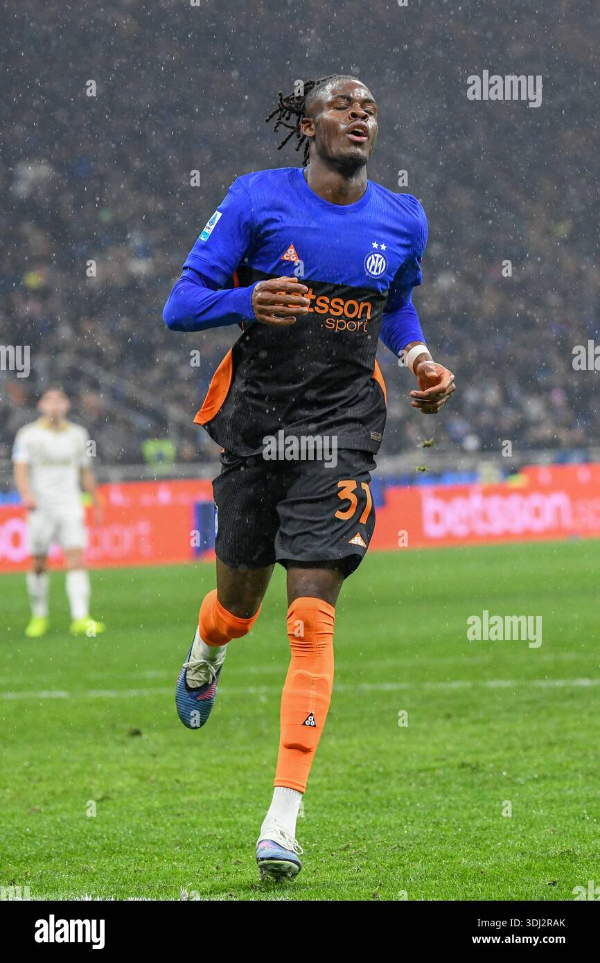 Milano, Italy. 23rd, January 2026. Yann Bisseck (31) of Inter seen ...