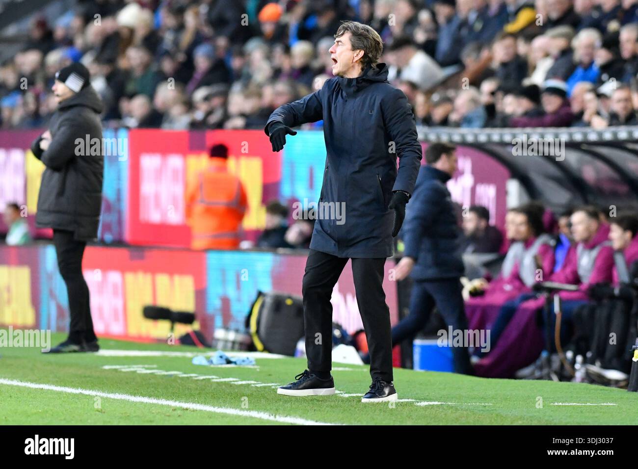 Thomas Frank Manager of Tottenham Hotspur gestures during the Burnley v ...