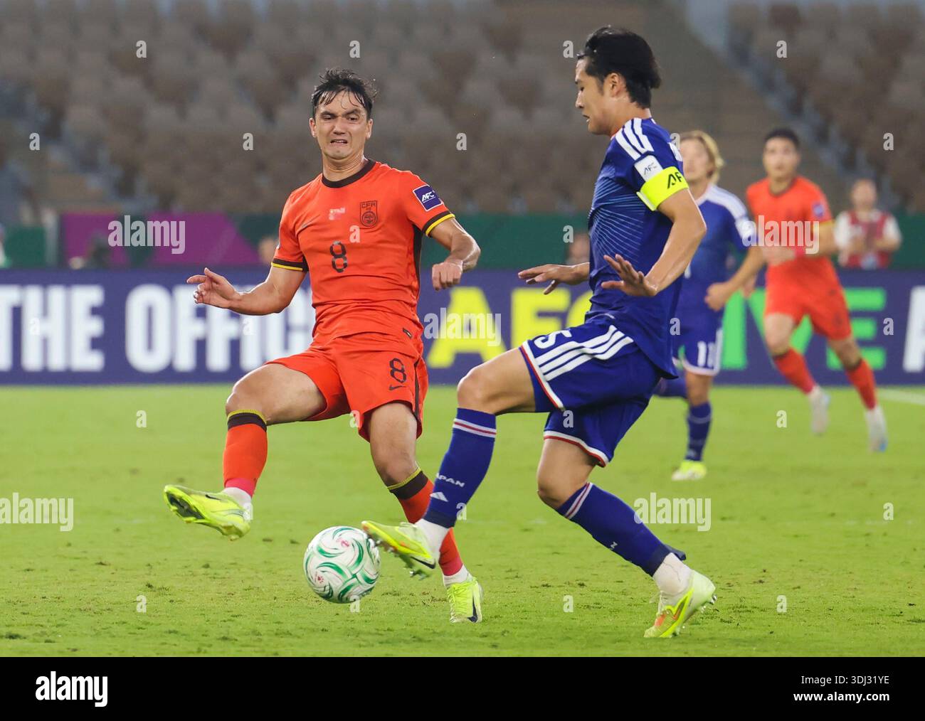 (260124) -- JEDDAH, Jan. 24, 2026 (Xinhua) -- Mutalifu Yimingkari (L ...