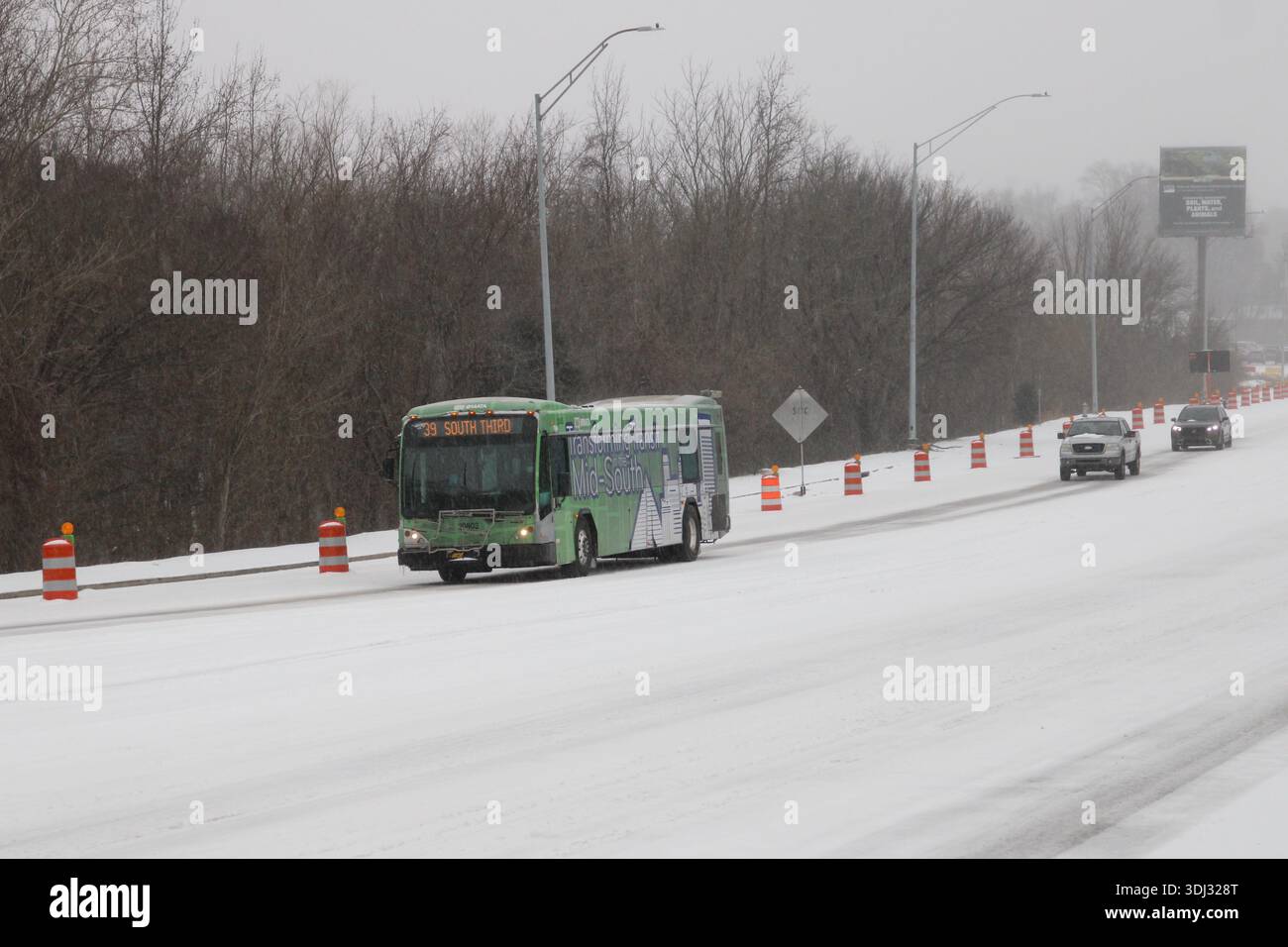 A Memphis Area Transit Authority (MATA) city bus proceeds through ...