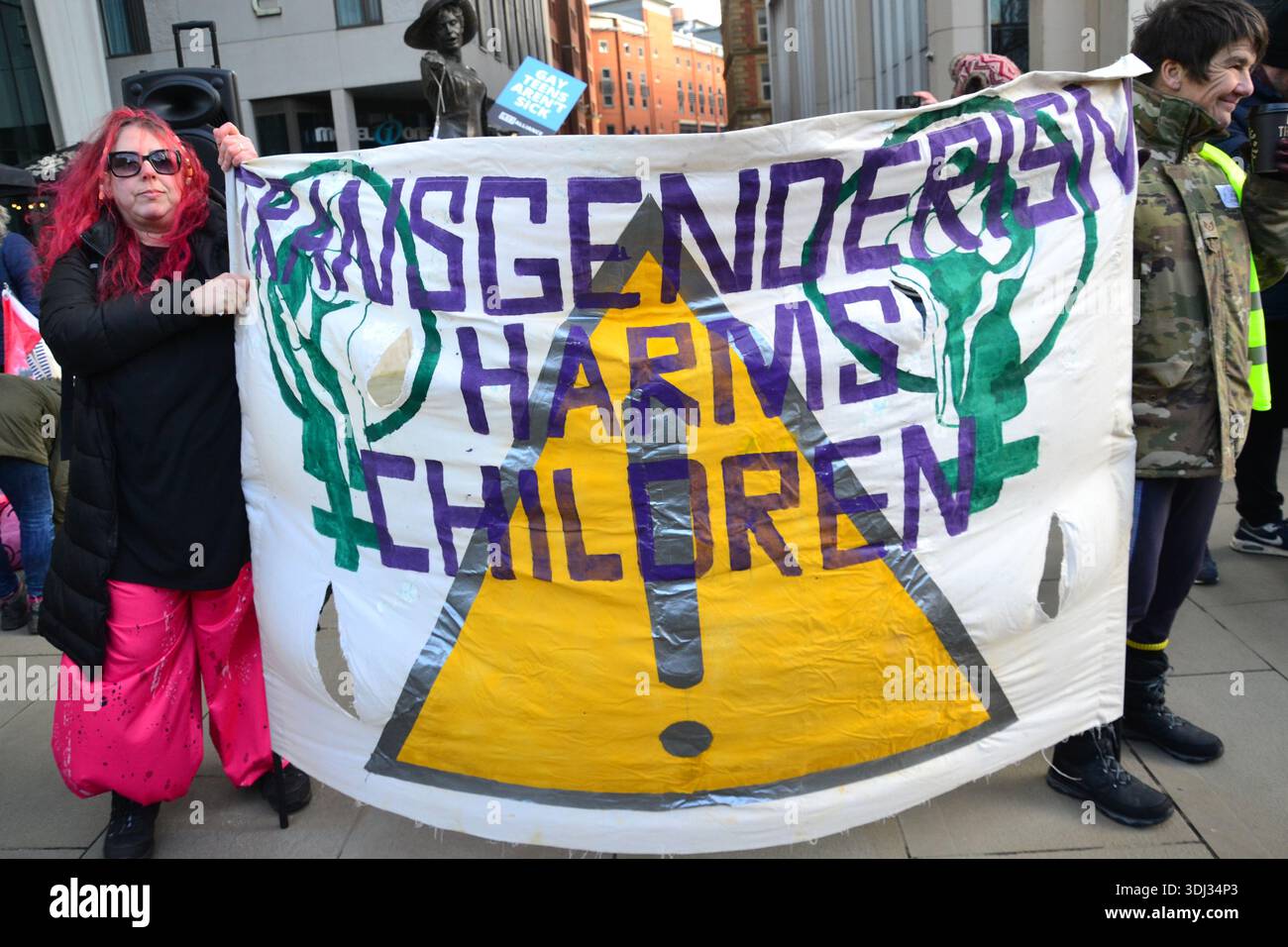 Gender questioning children hi-res stock photography and images - Alamy