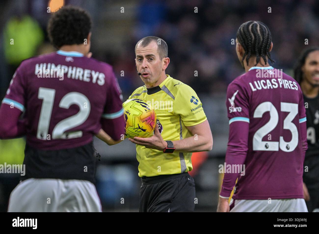Turf Moor, Burnley, Lancashire, UK. 24th Jan, 2026. Premier League ...
