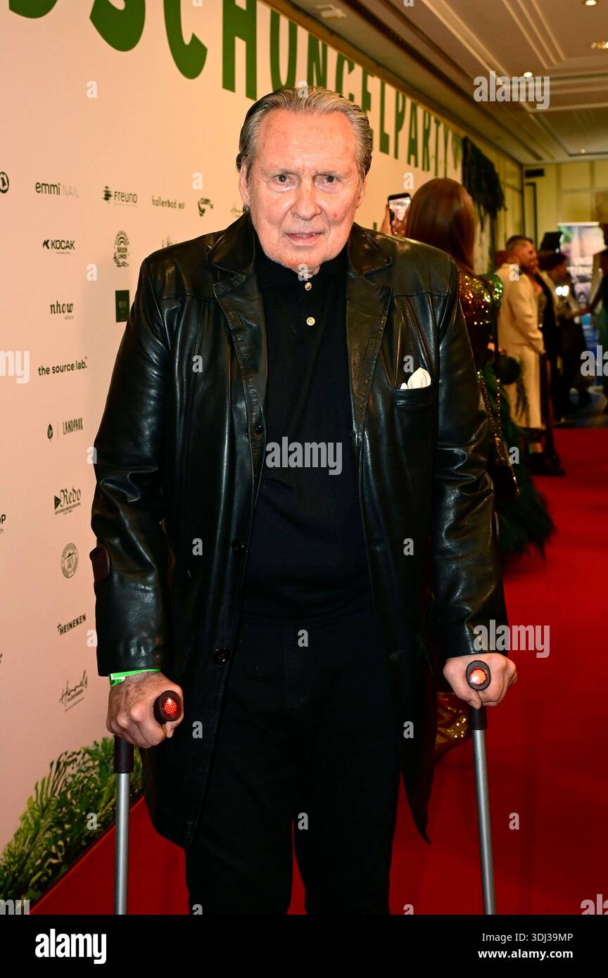 Peter Bond bei der 8. Dschungelparty zum Start der RTL Show Ich bin ein ...