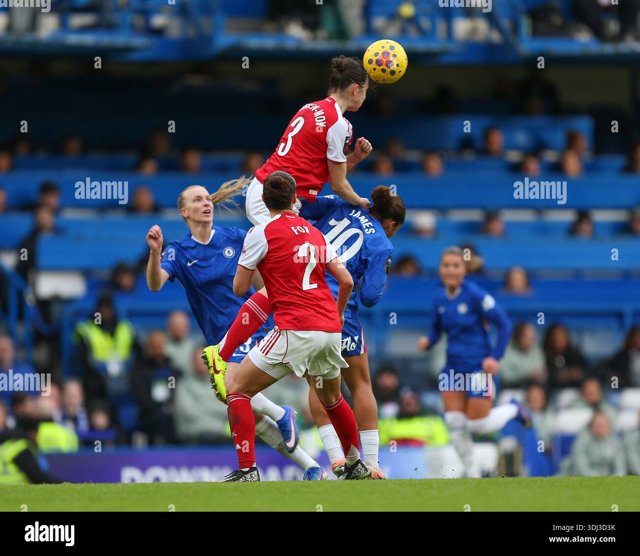 London, England, January 24 2026: Lotte Wubben-Moy (3 Arsenal) wins a ...