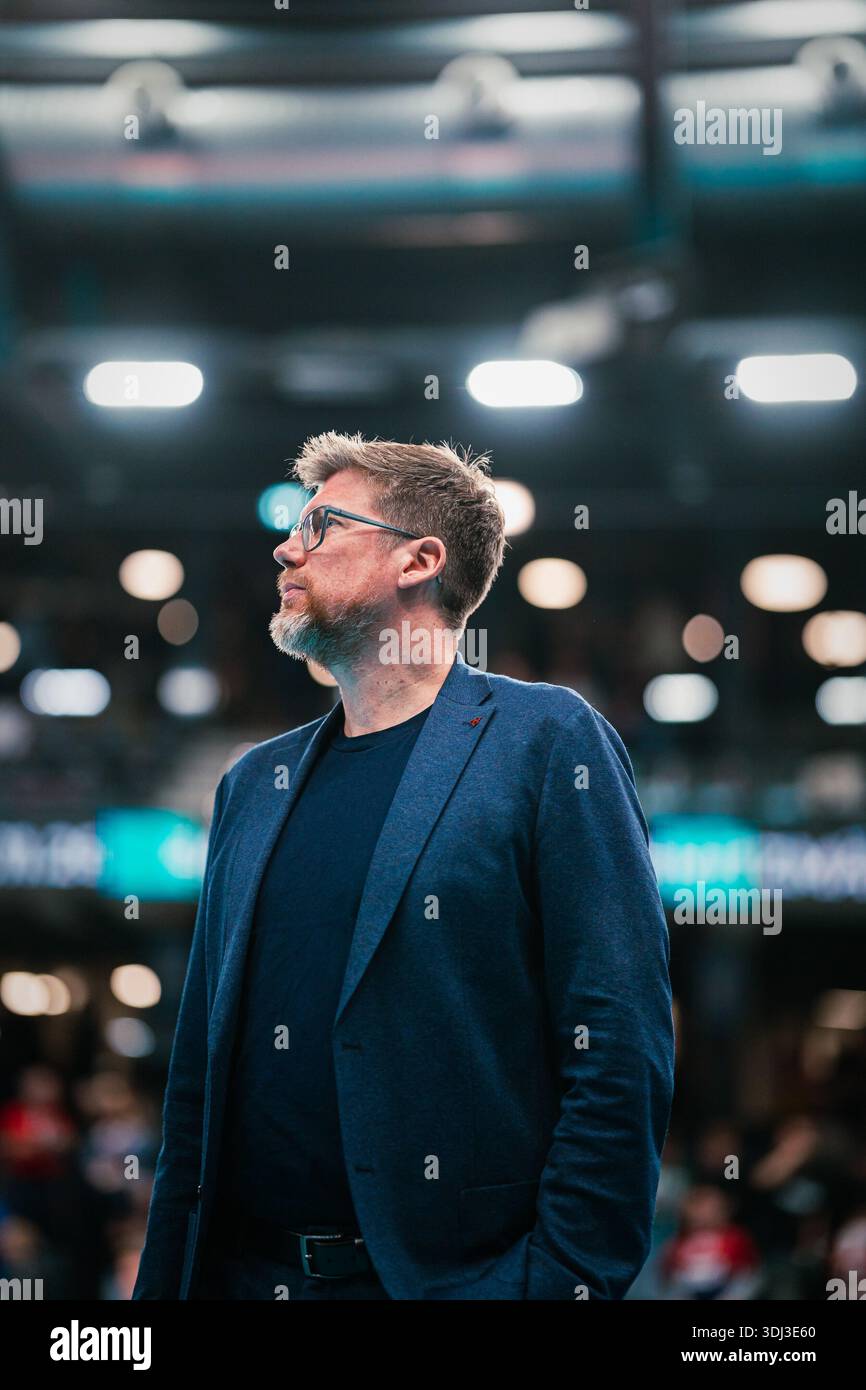Stefan Hübner (Coach SVG Lüneburg); Volleyball Bundesliga, 19th ...