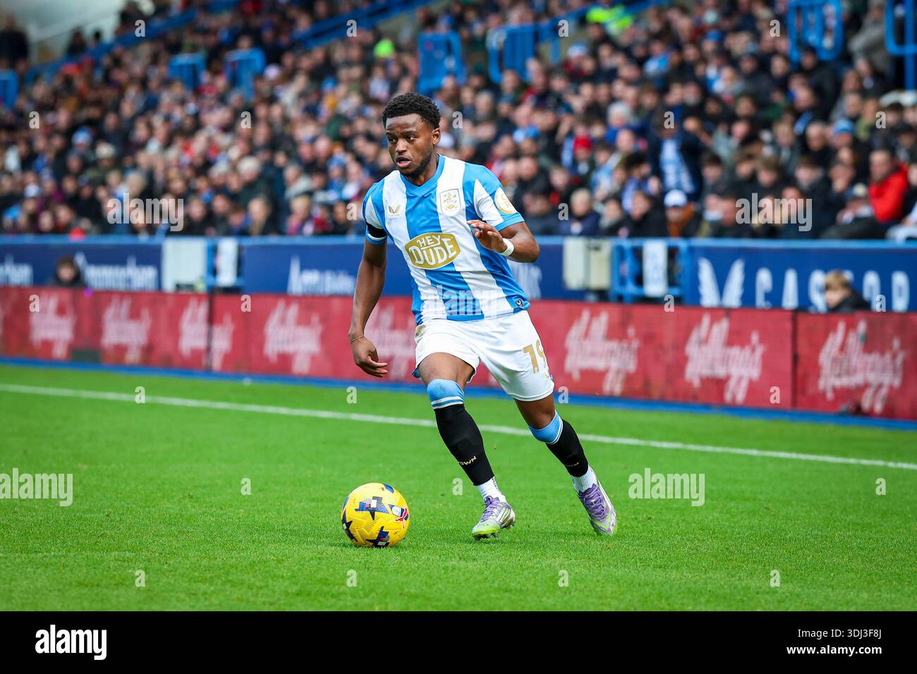 Huddersfield Town midfielder Bali Mumba (19) in action during the ...