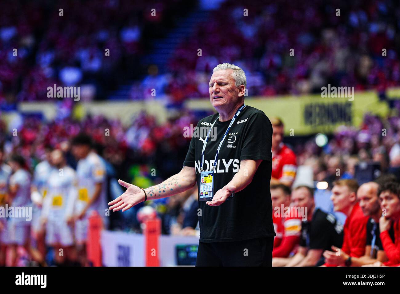 Nikolaj Jacobsen (Daenemark, Trainer) wuetend DEN, Spanien vs ...
