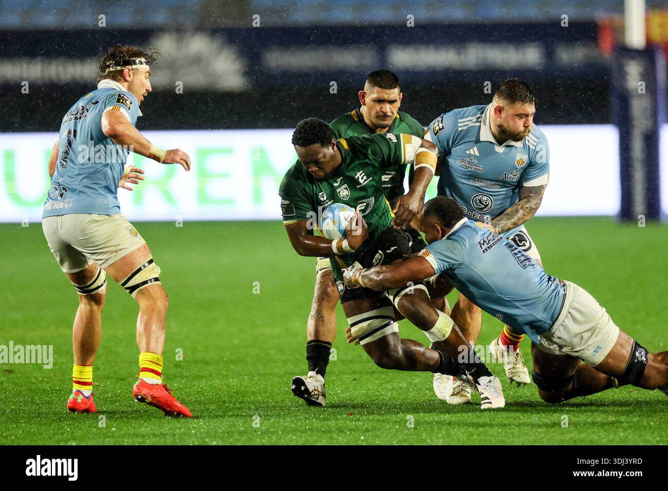 Noa-Isaac KANIKA-BILONDA of Montauban during the Top 14 match between ...