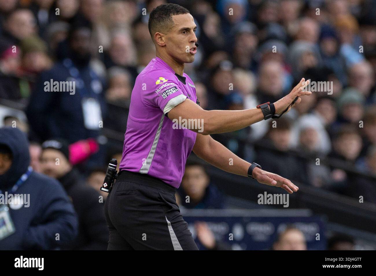 Referee, Farai Hallam during the Premier League match between ...