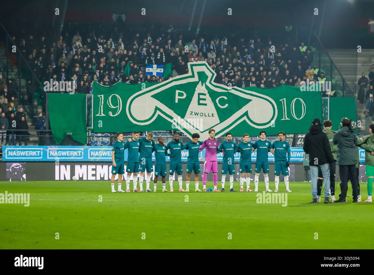 Tristan gooijer minute silence before the match hi-res stock ...