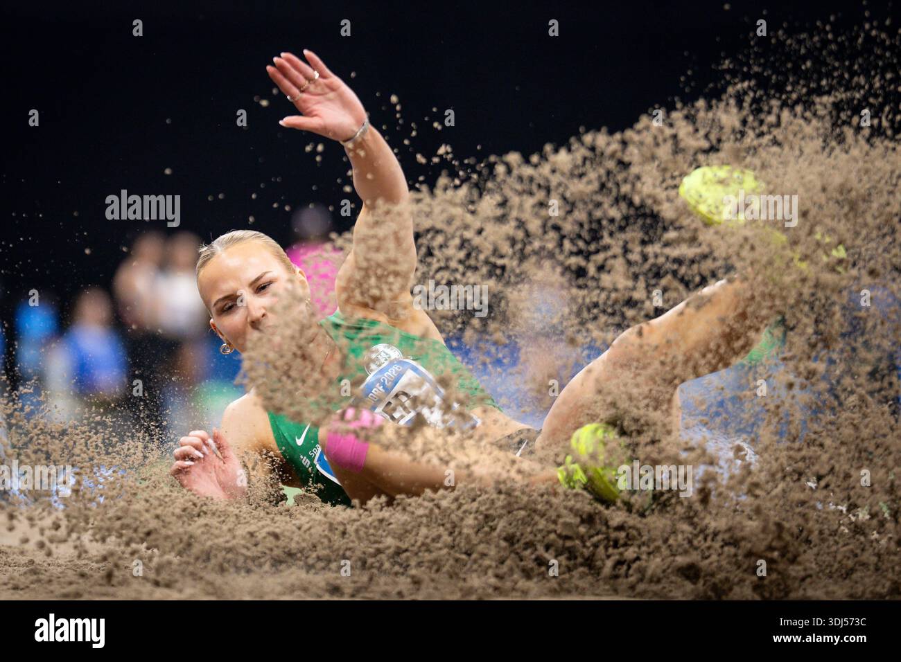 DUESSELDORF, GERMANY - JANUARY 24: Libby Buder (GER) during the long ...