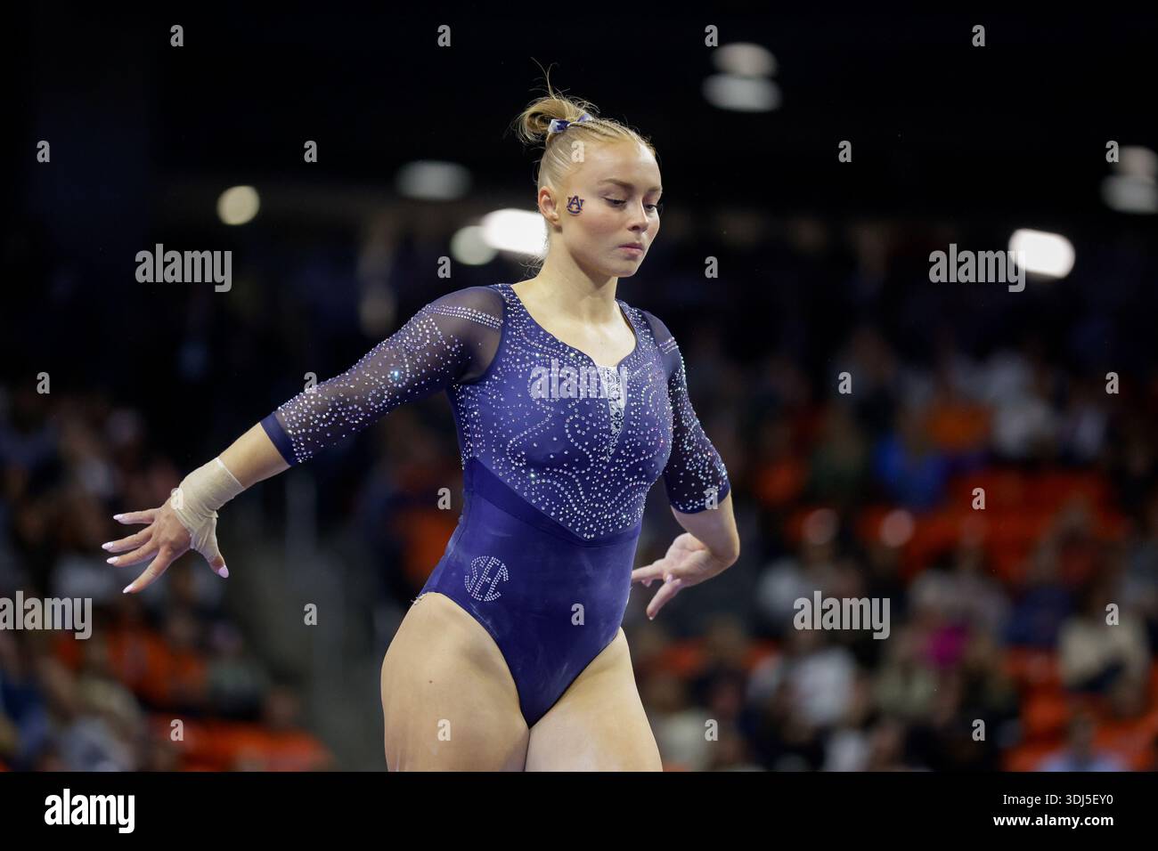 Auburn's Hannah Hagle competes on the balance beam during an NCAA ...